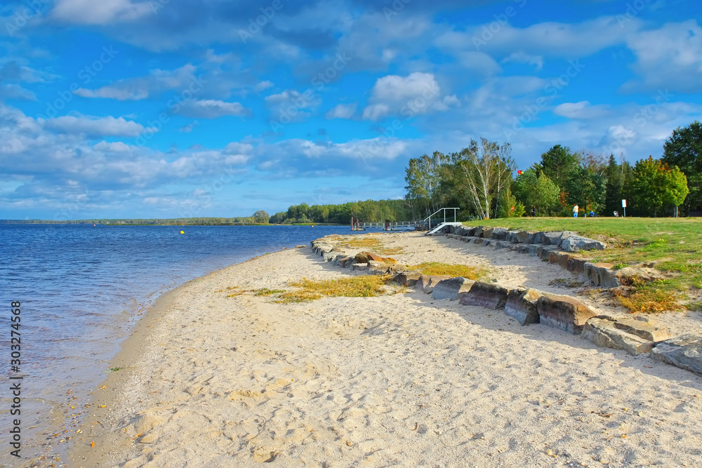 Senftenberger See Strand im Lausitzer Seenland - Senftenberg Lake beach ...