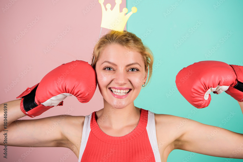 Foto de Stock Achieve success. Celebrate success. Queen of boxing ring ...