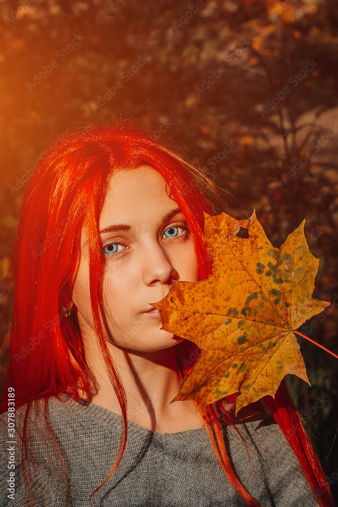 Sexy beautiful redhead girl with long, strong and thick hair. Perfect ...