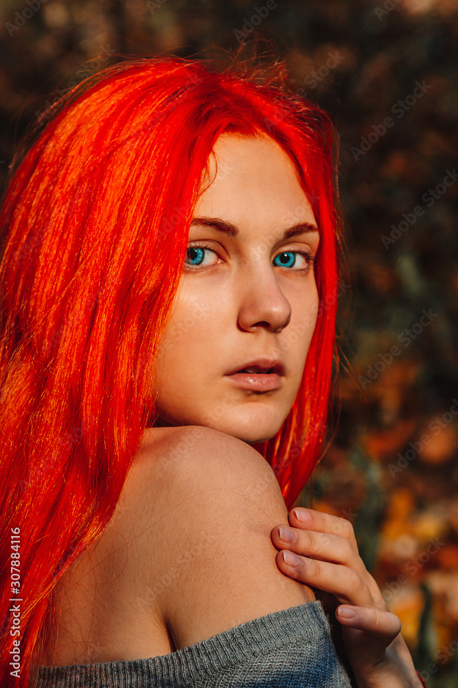 Sexy beautiful redhead girl with long, strong and thick hair. Perfect ...