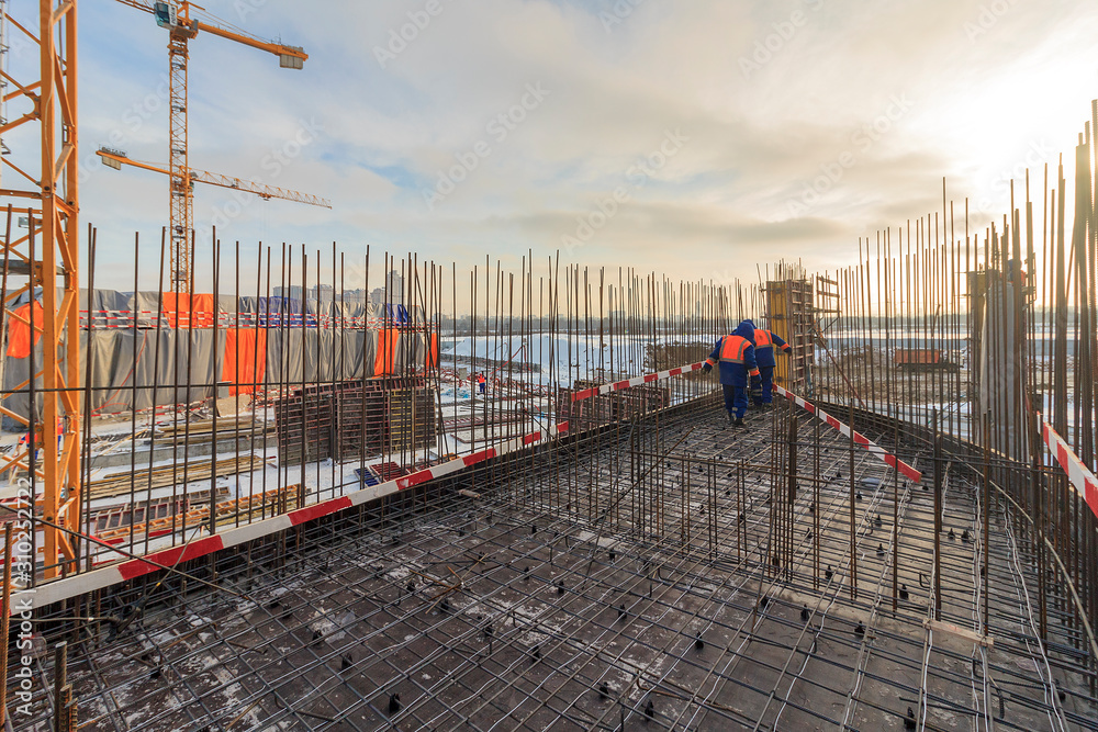 Construction of reinforced concrete base plate of monolithic ...