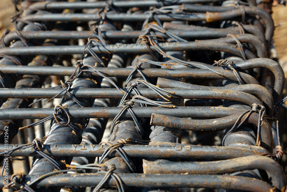 Deformed steel fastened with steel wire, Wire truss scheme for making ...