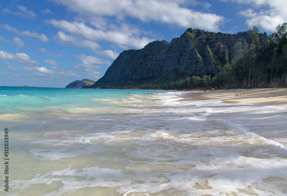 Waimanalo Beach, Oahu Hawaii Surf Foam, internet viral sight, high ...