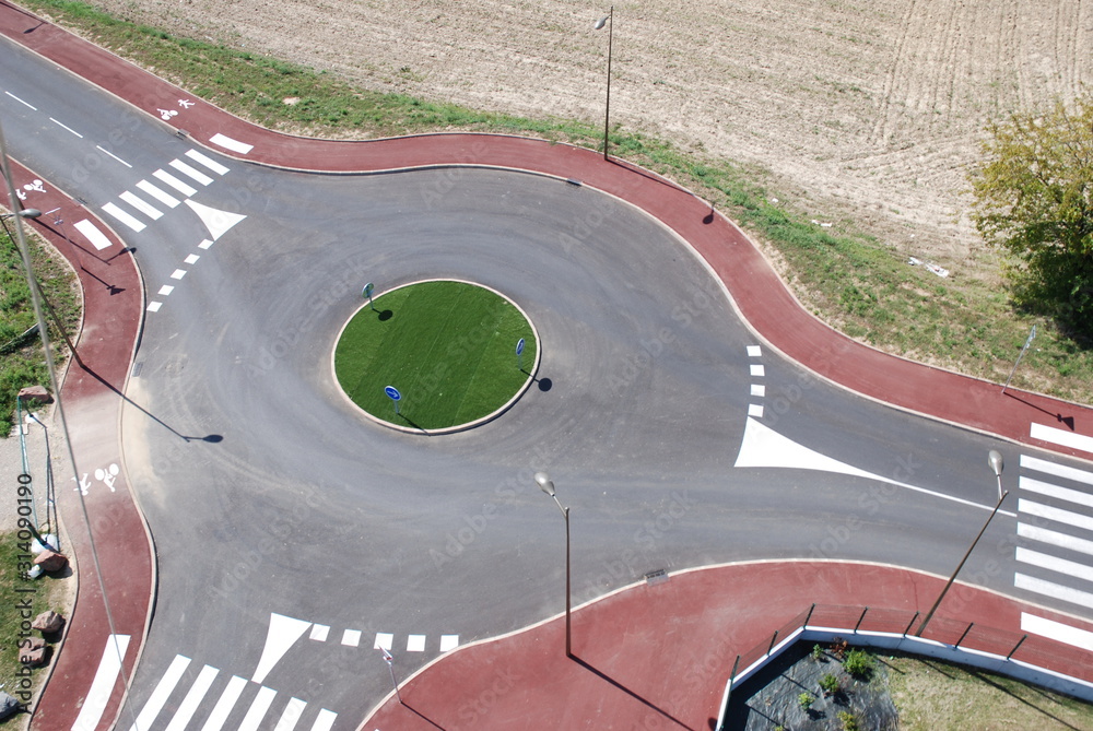 Petit rond-point Stock Photo | Adobe Stock