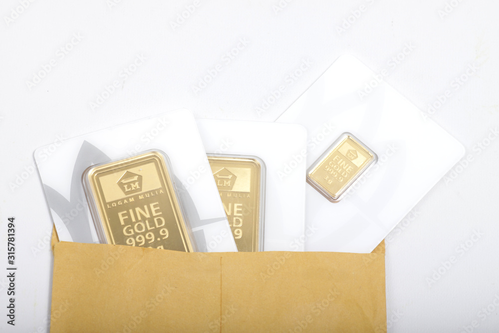 Foto Fine gold bar / goldbar that produced by PT Aneka Tambang ( Antam ...