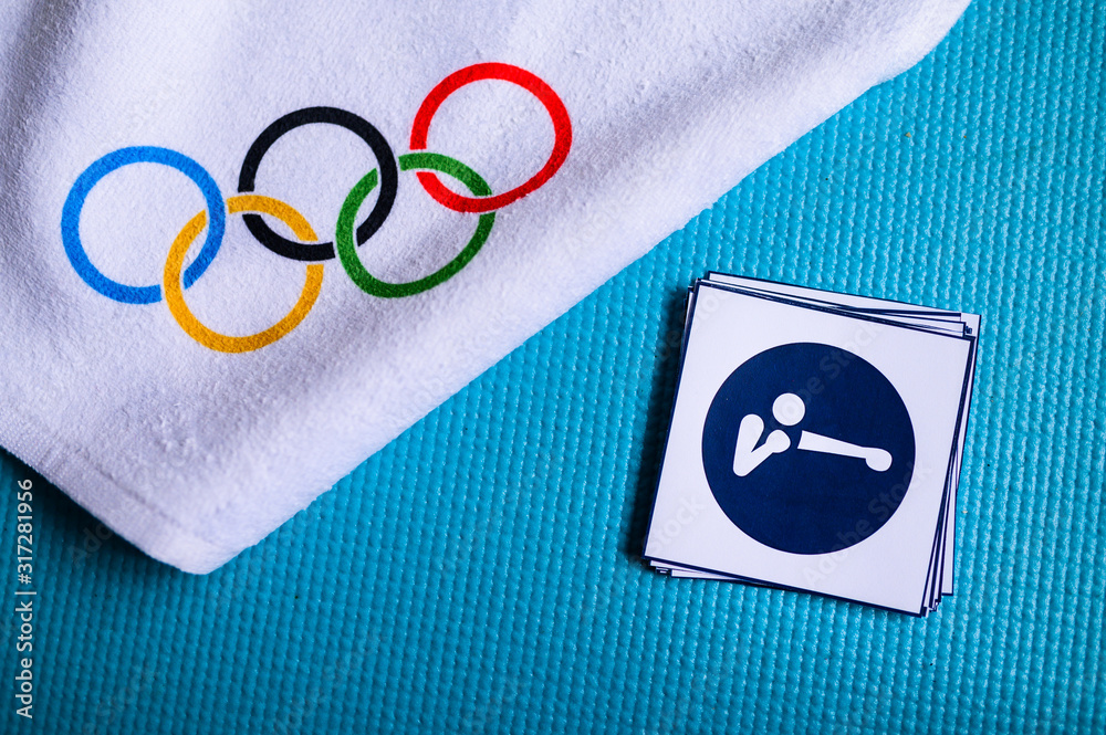 TOKYO, JAPAN, JANUARY. 20. 2020: Boxing pictogram and olympic rings ...