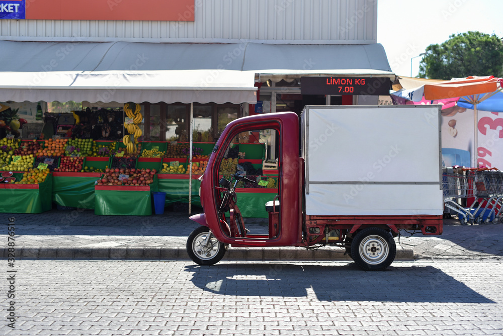 Delivery food of grocery store on auto rickshaw Stock Photo | Adobe Stock
