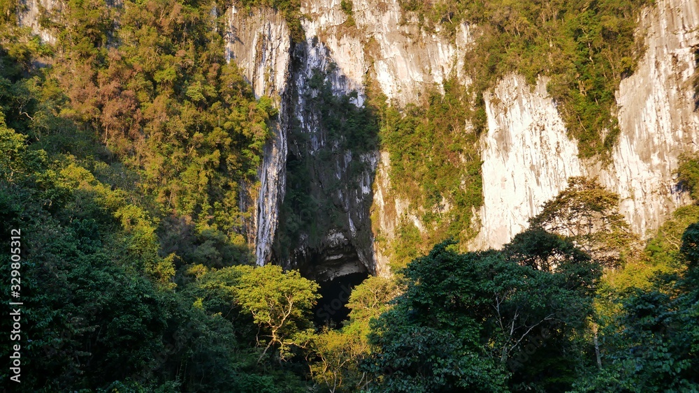 Bat Observatory at Deer Cave, Gunung Mulu Nationalpark, Borneo Stock ...