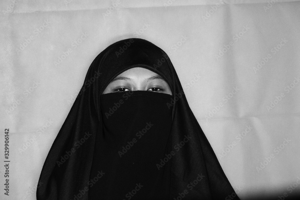 Close up view of Pretty lady woman girl wear hijab jilbab niqab ...