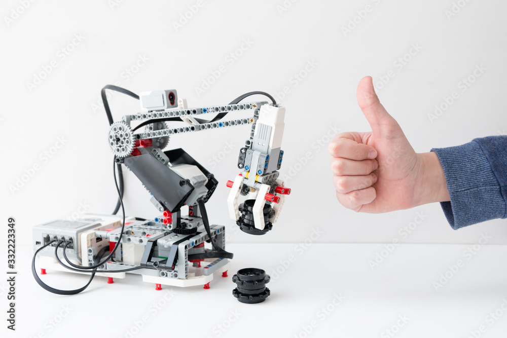 Minsk, Belarus. November, 2018. Lego Mindstorms EV 3 Robot Arm. School ...