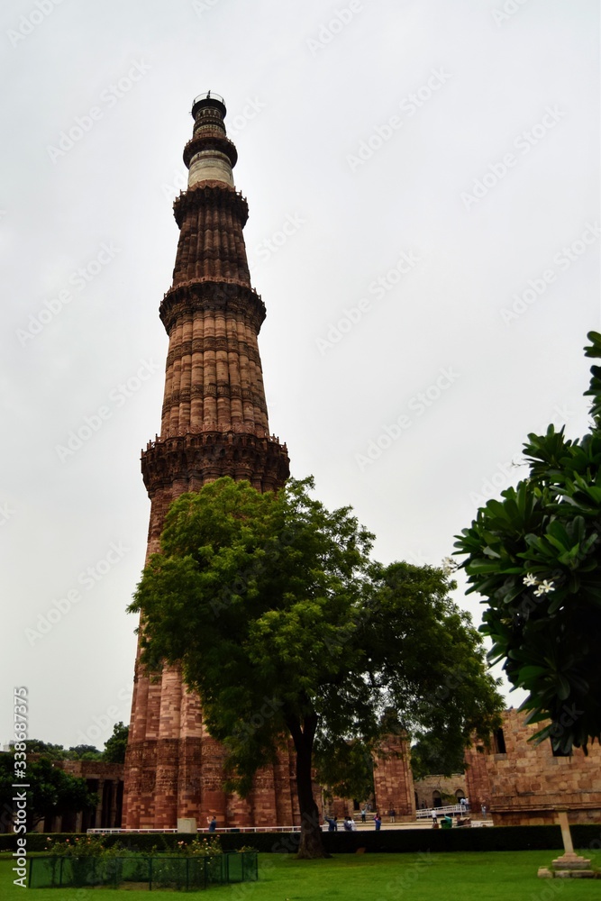 Foto de Stock Qutub Minar New Delhi, India, The tallest minaret in ...