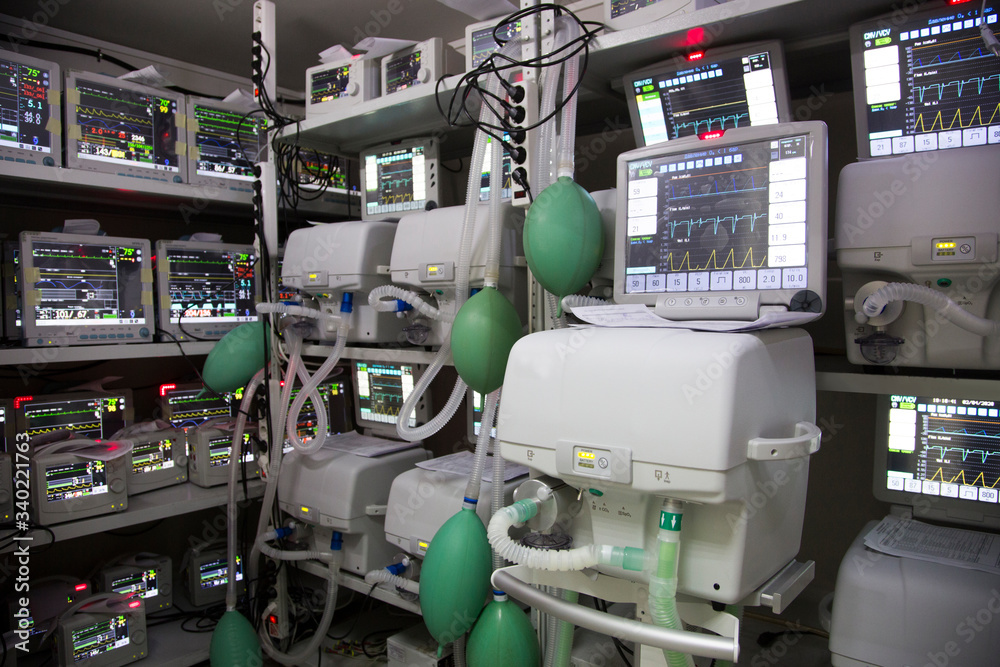 Apparatus for artificial lung ventilation. Rescue measures for severe ...