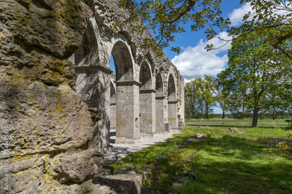 Foto de Stock Ruins of the outer wall arches of 12th century cistercian ...