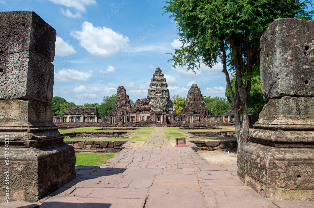 Phimai Historical Park,Phimai built according to the traditional art of ...