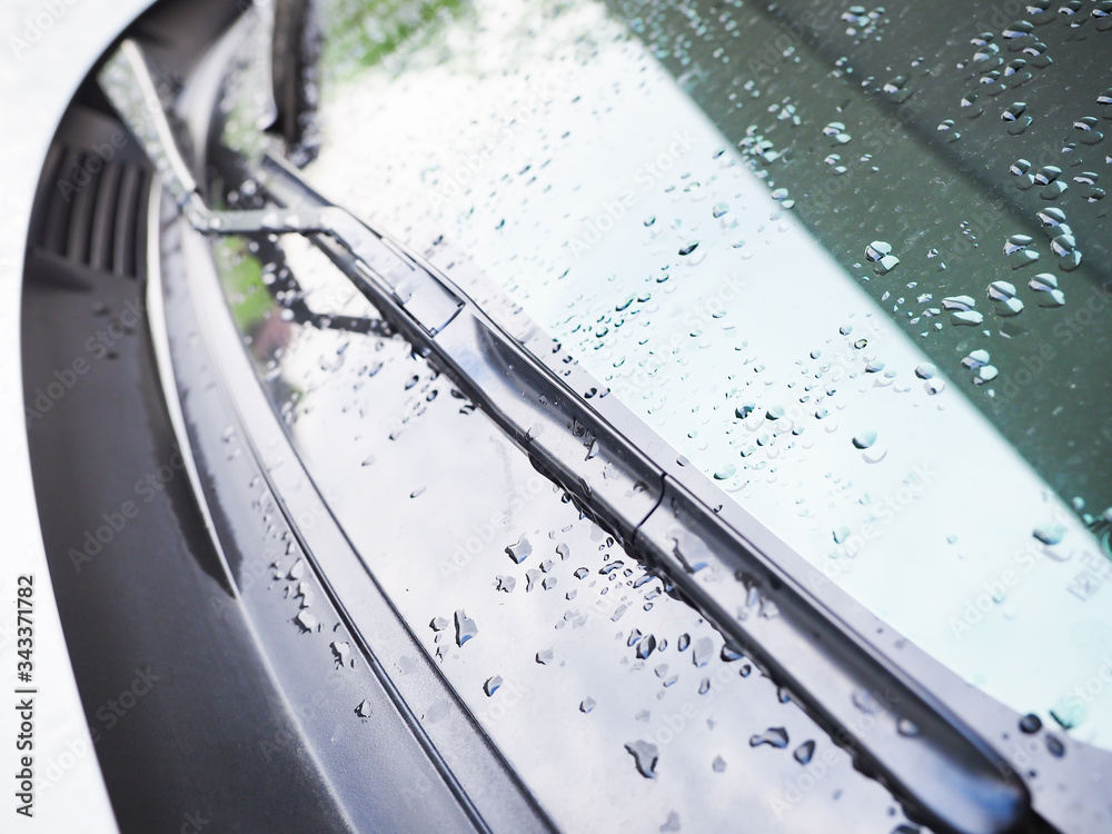The rain drops on the car annoyed me every time after washing the car ...