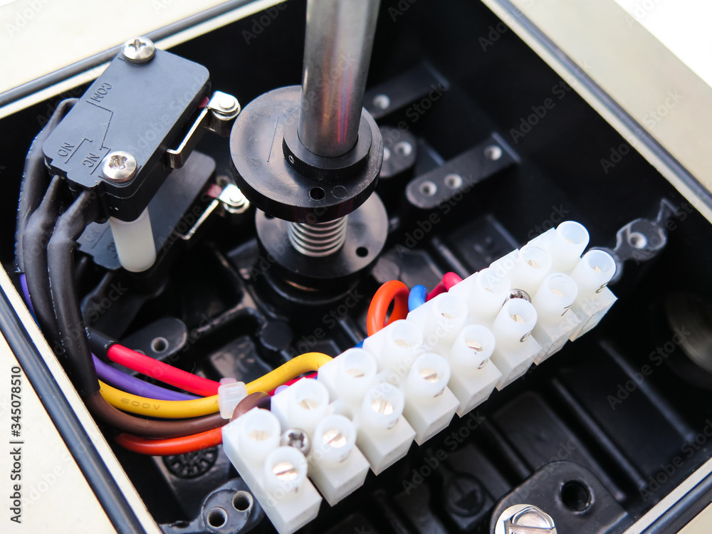 Explosion proof Instrument position switch and terminal block ...