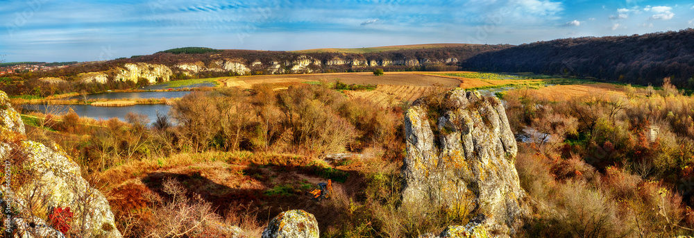 Stock-Foto „Panoramic view over the Rusenski Lom national park, Malki ...