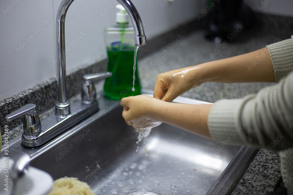 Hand washing lavado de manos Stock Photo | Adobe Stock