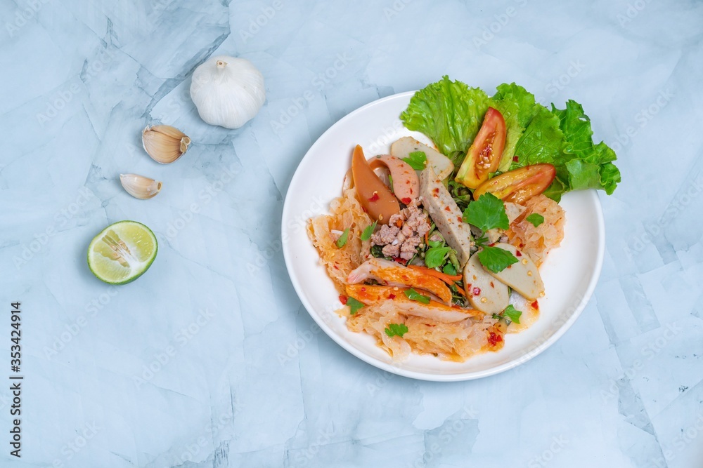 yam wun sen, Glass noodle spicy salad with Thai pork sausage ,mix ...