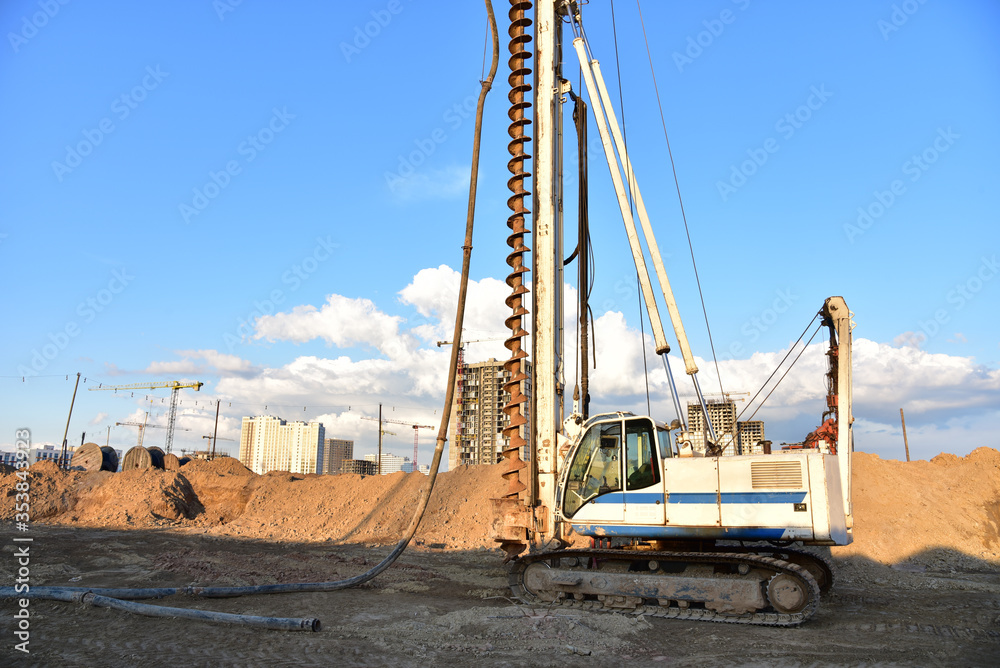 Vertical tamrock pile foundation drilling machine. Drill rig at ...