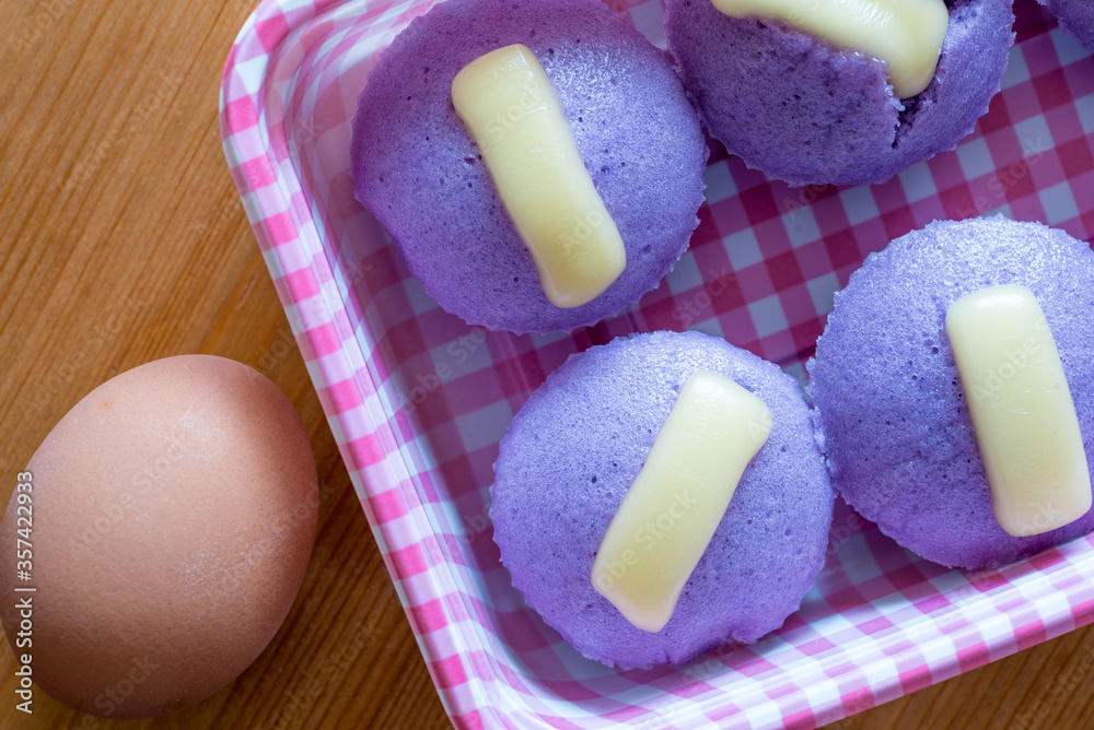 Ube puto with cheese. A Filipino style rice cupcake muffin with ube ...