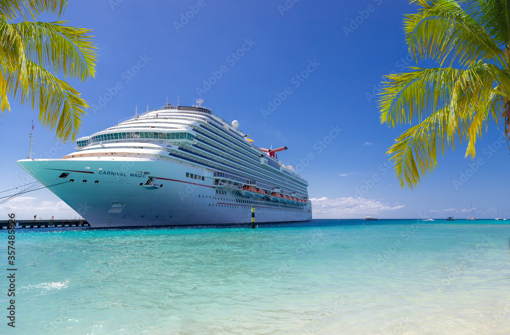 Grand Turk, Turks and Caicos Islands - MARCH 29, 2019: Cruise ship ...