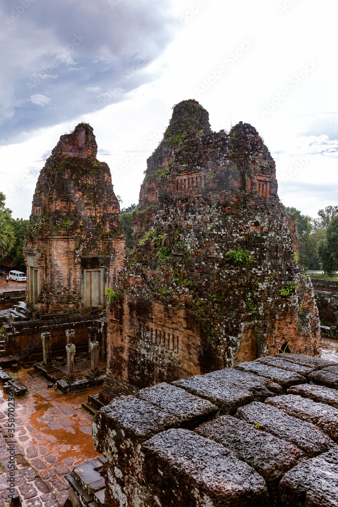 Stock-Foto „It's Pre Rup, a temple at Angkor, Cambodia, the state ...