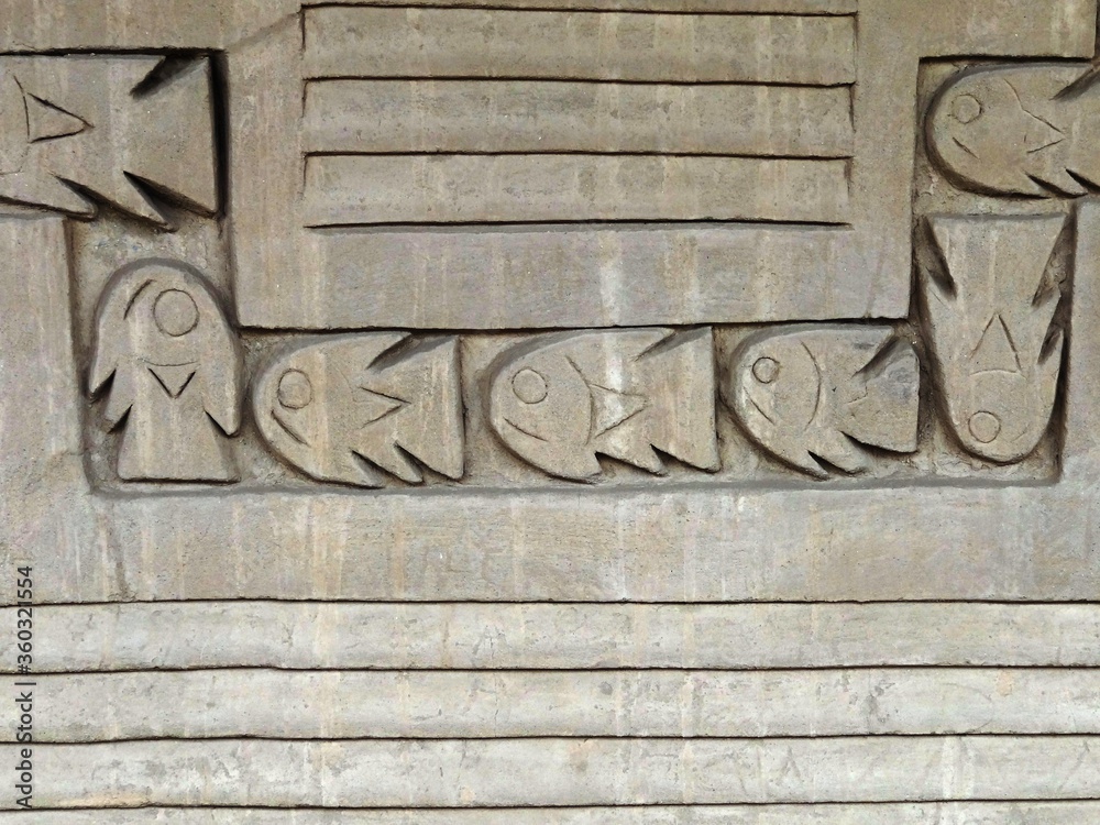 Friezes with depictions of fishes at ancient ruins of Chan Chan ...