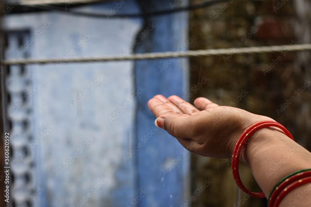 indian woman enjoy first monsoon in india, Indian Monsoon Stock Photo ...