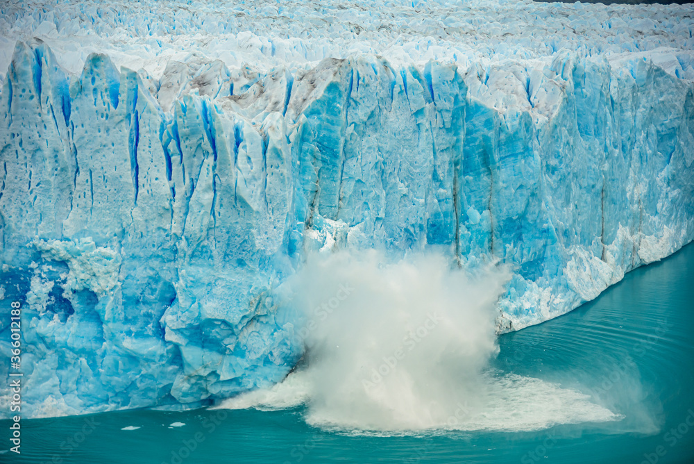 Falling iceberg, one of the biggest glaciar in Patagonia, Perito Moreno ...