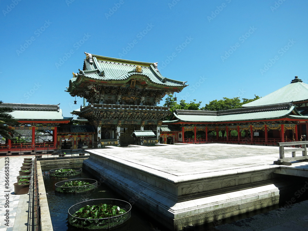 The Koyomon Gate of Kosanji Temple (耕三寺孝養門) in Ikuchi-jima Island ...