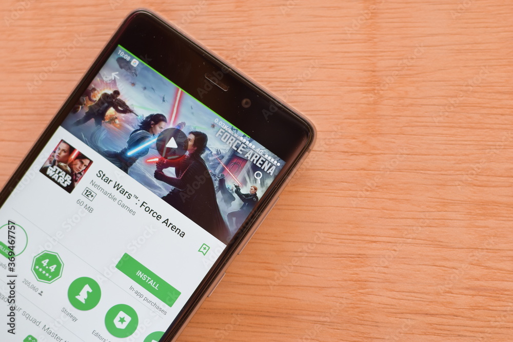 Star Wars: Force Arena dev application on Smartphone screen. Star Wars is a freeware web browser ...