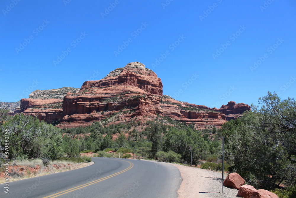 Scenic drive through massive sandstone buttes in red rock state park ...