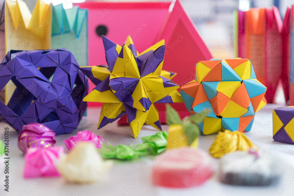 Multicolor modular origami star sphericalal of modular origami spiky ...