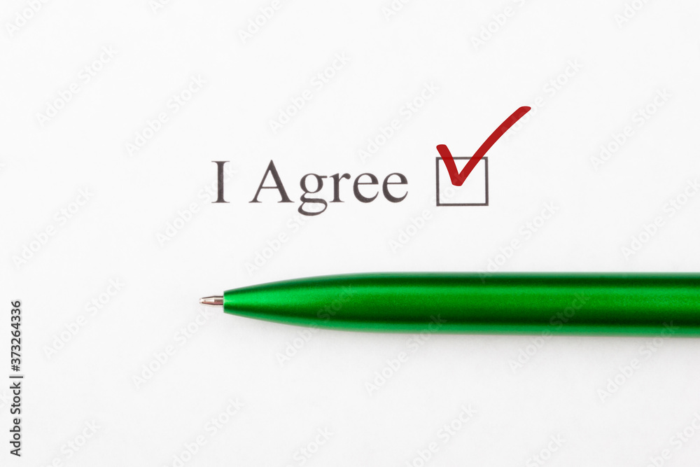 Stock-Foto „Text I Agree checkbox on white paper with green pen ...