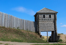 Old Military Hut Free Stock Photo - Public Domain Pictures