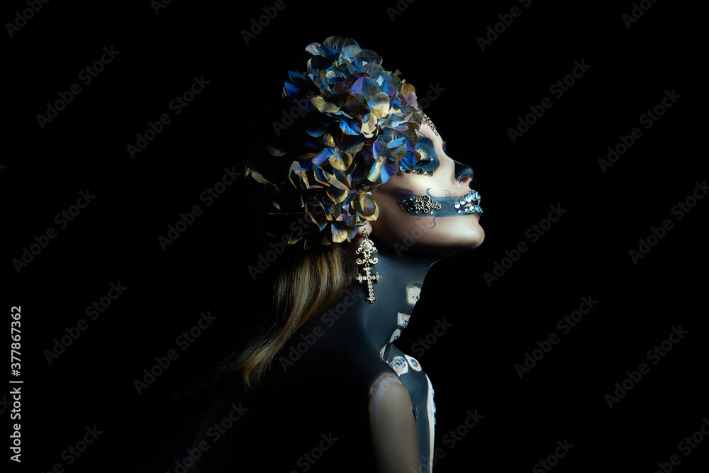Halloween beauty skeleton woman makeup face. Girl death Halloween ...