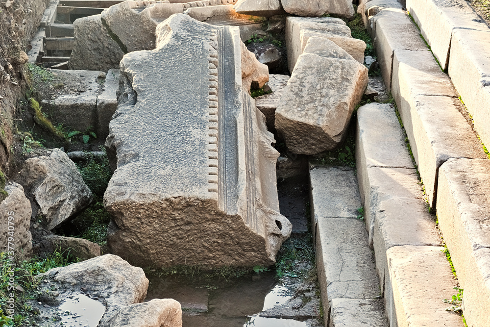 Roman ruins at archaeological site of the ancient town of Heraclea ...