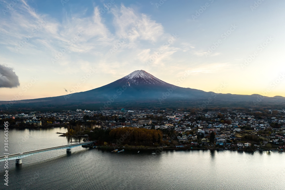 Foto de Stock Aerial view over lake Kawaguchi, located in the border ...