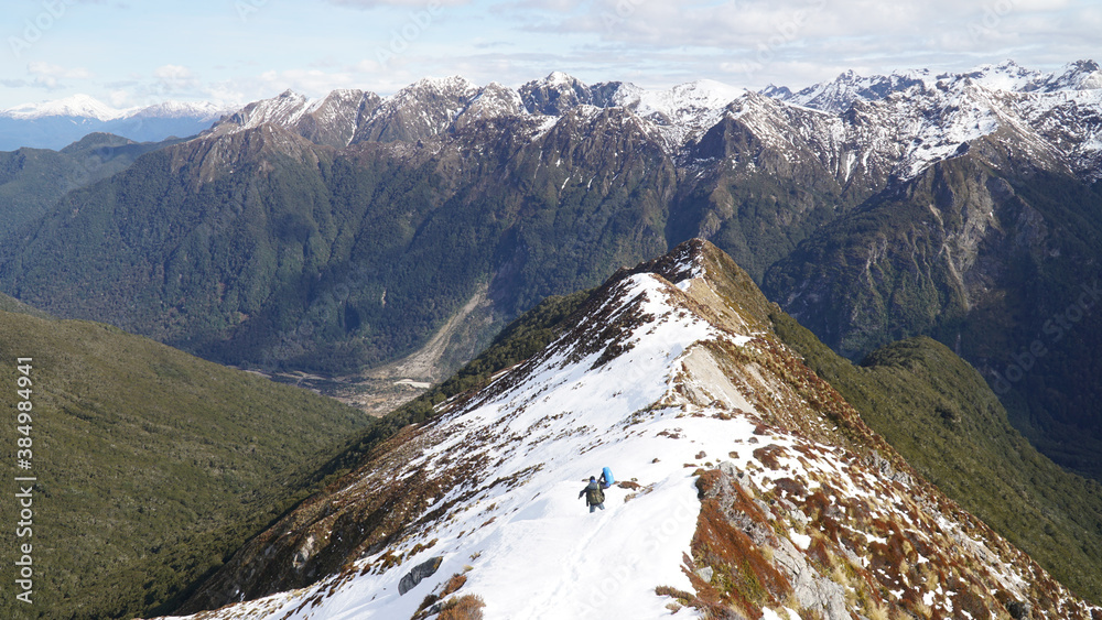 Photo Stock Hiking the Kepler Track during spring in the snow within ...