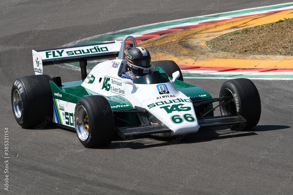 21 April 2018: Unknown driver in action with historic 1982 F1 car ...