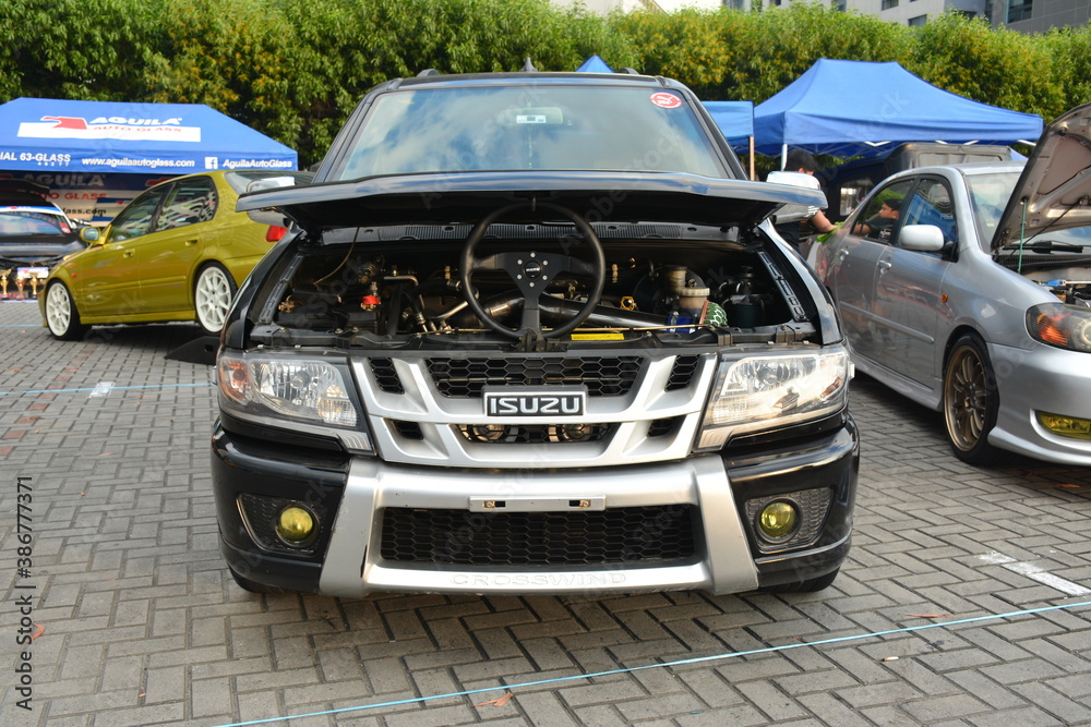 Isuzu Crosswind at Bumper to Bumper 15 car show Stock Photo | Adobe Stock