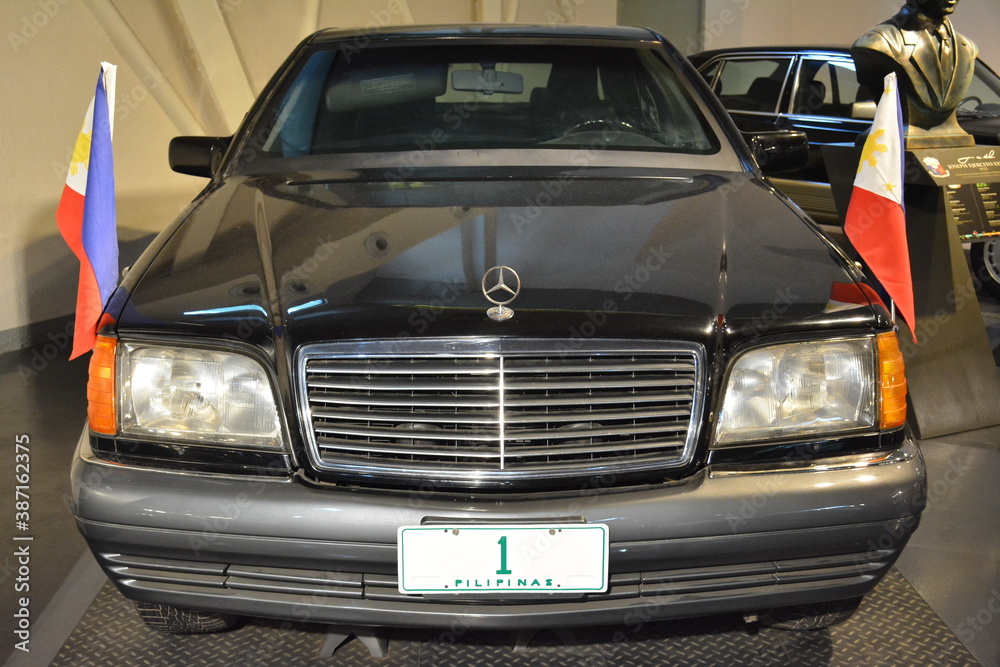 Mercedes-Benz S600 used by President Joseph Estrada display at ...