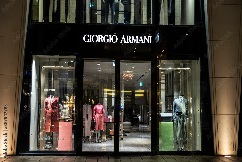 Giorgio armani store store