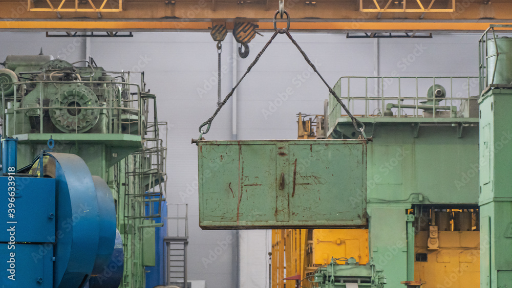 Overhead crane or bridge crane include hoist lifting for transportation ...