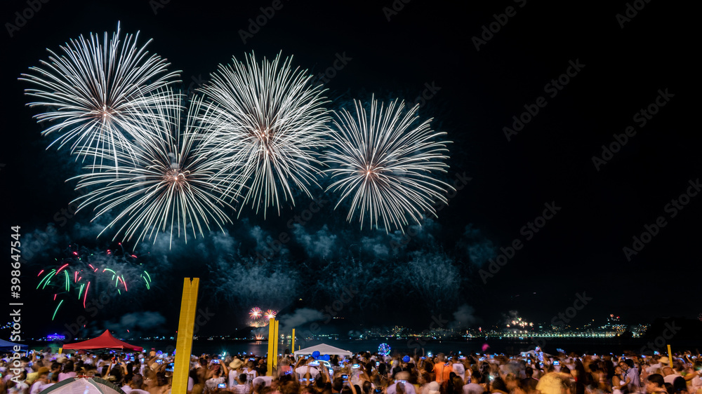NITERÓI, RIO DE JANEIRO, BRAZIL: Photos of the arrival of the New Year ...