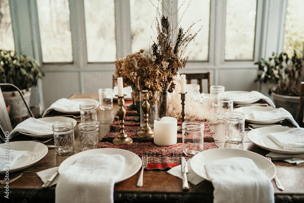 Vintage Fine Dining in Victorian historic restaurant Stock Photo ...