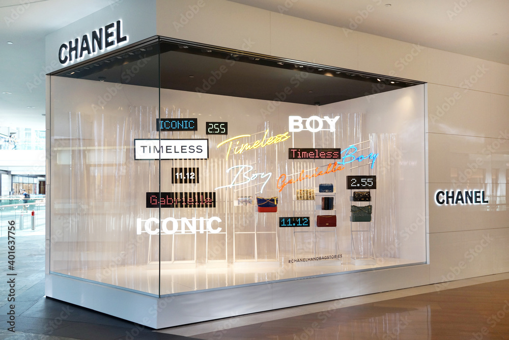 Chanel Boutique store front window display at Marina Bay Sands ...