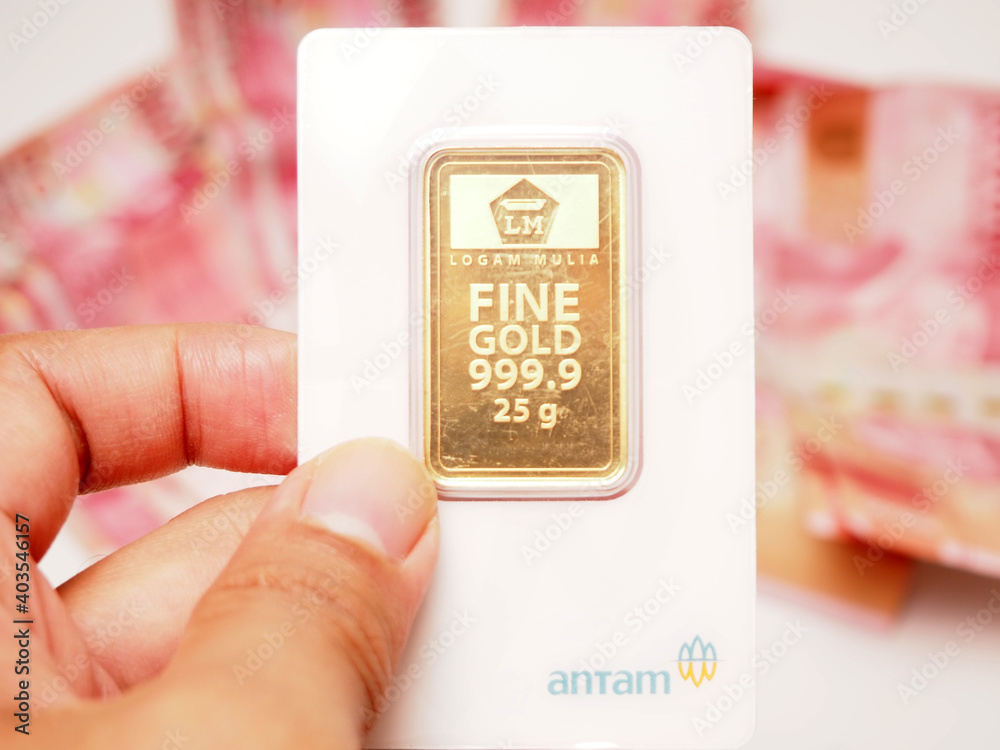 Jakarta, Indonesia, January 7th 2021 : Fine Gold Bar 999 that produced ...