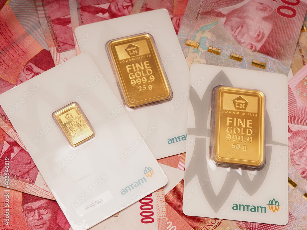 Jakarta, Indonesia, January 7th 2021 : Fine Gold Bar 999 that produced ...